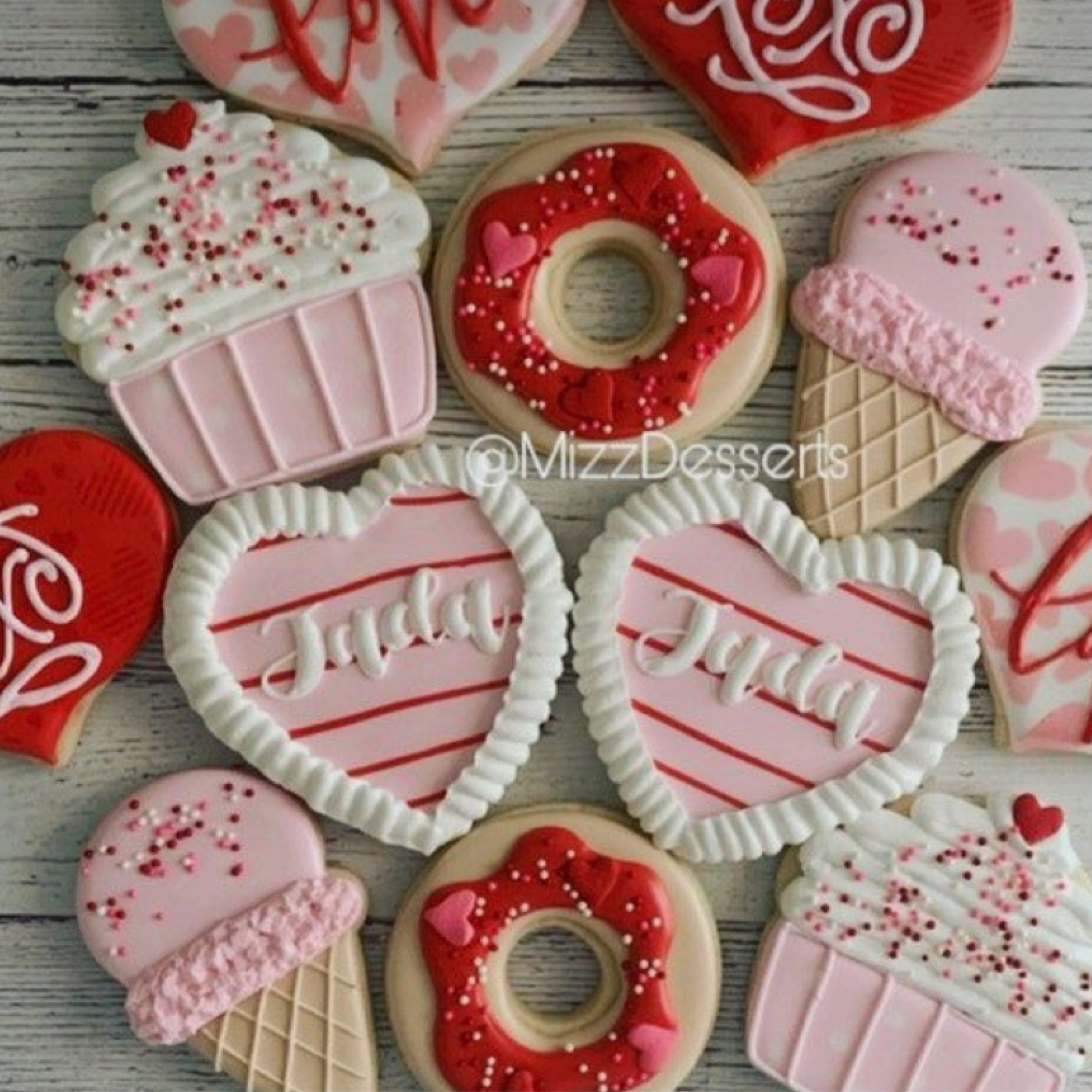 2/11 KIDS Valentine Cookie Decorating Class- E98 Art Studio | The Sweet Life